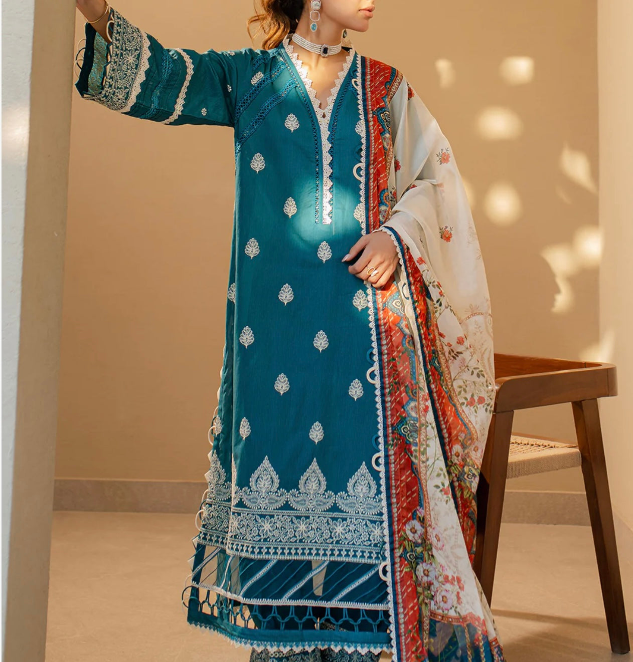 TEAL WHISPERS – Emaan sg